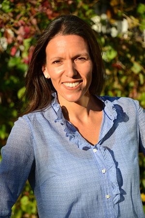 Avery Amante headshot – Simply Organized